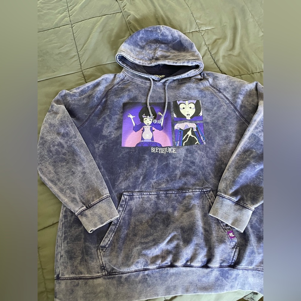 Retrokid X Beetlejuice Lydia Purple Graphic Womans Ho… - Gem